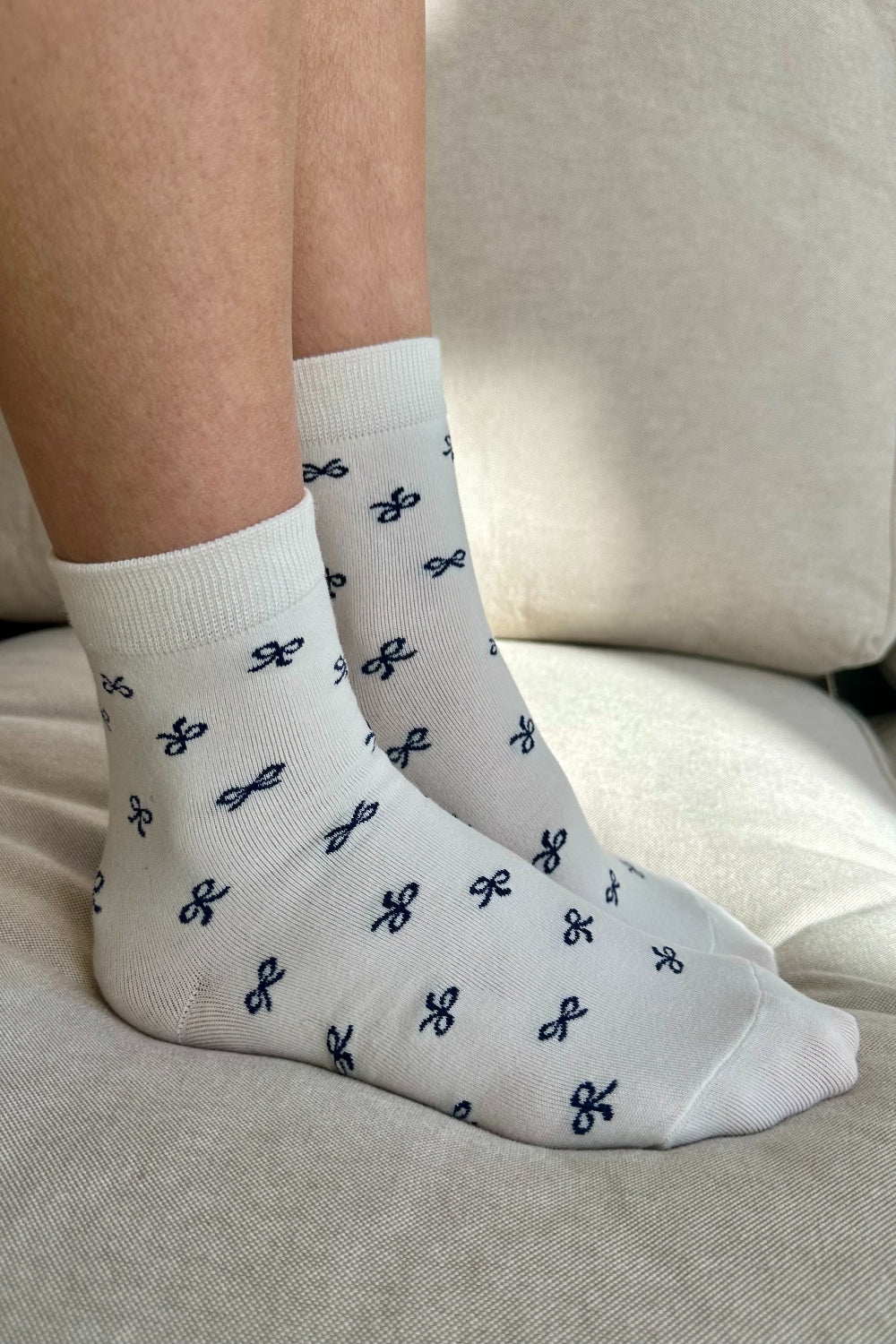 Bow Socks – Brandy Melville Australia